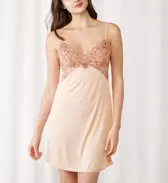 【SALE】レッドレーベル バイ トリンプ0105 ブラジャー TR0105 WHU OUTLET ブラジャー(ワイヤー) ,C(65/70/75/80)、D(65/70/75)、E(65/ ...